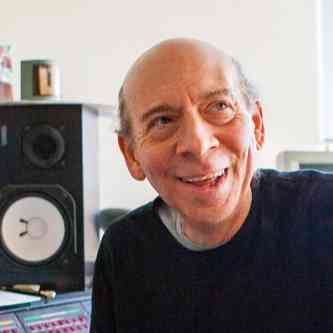 Larry Gold's Instagram, Twitter & Facebook on IDCrawl